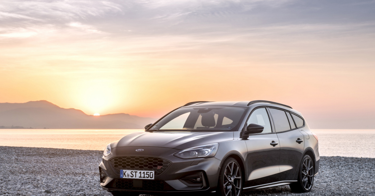 Ford Focus ST Turnier (Magnetic-Grau) | Fotos | fordfan.de